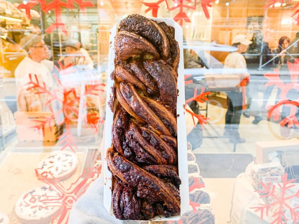 17 BEST Snack Foods to Try in New York City in 2022- Polkadot Passport