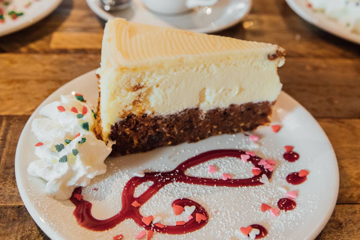 17 BEST Snack Foods to Try in New York City in 2022- Polkadot Passport