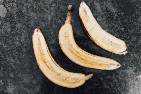 Akwadu Recip: Baked Caramelised Banana with Coconut - Equatorial Guinea ...