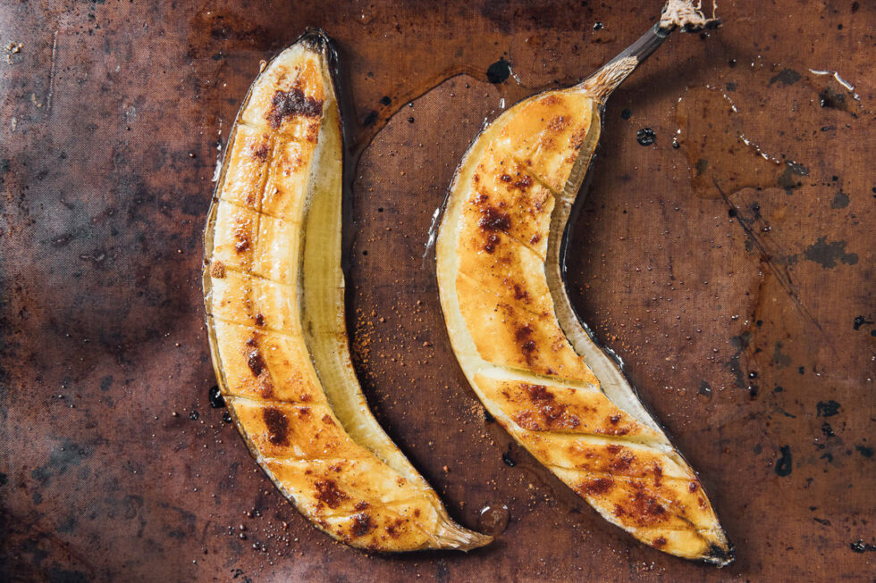 Akwadu Recip: Baked Caramelised Banana with Coconut - Equatorial Guinea ...