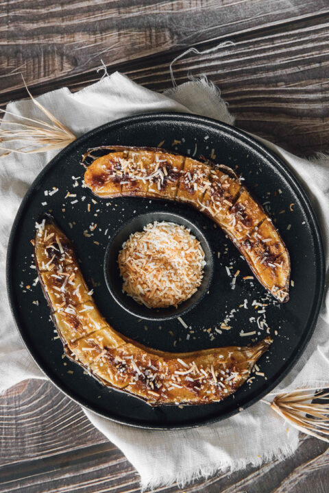 Akwadu Recip: Baked Caramelised Banana with Coconut - Equatorial Guinea ...