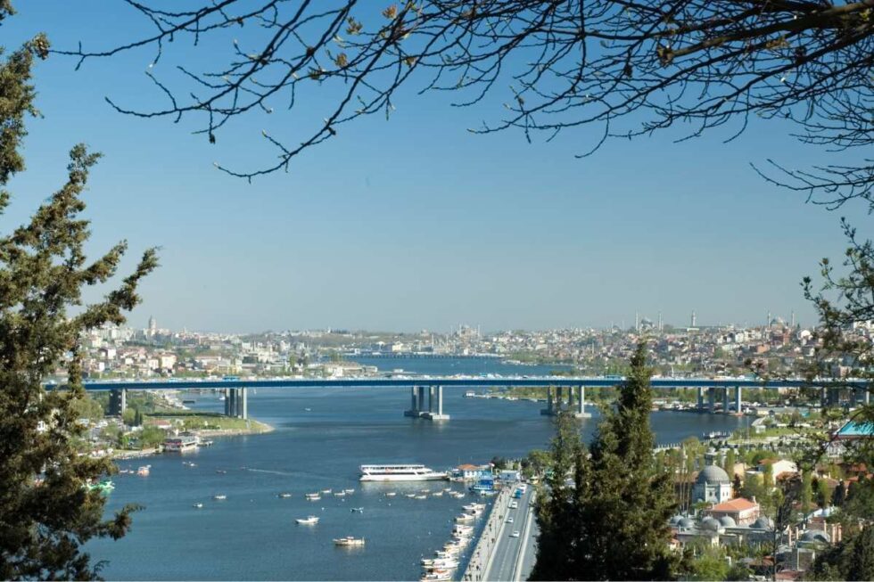 16 Best Places to Visit in Istanbul in 2024 - Polkadot Passport